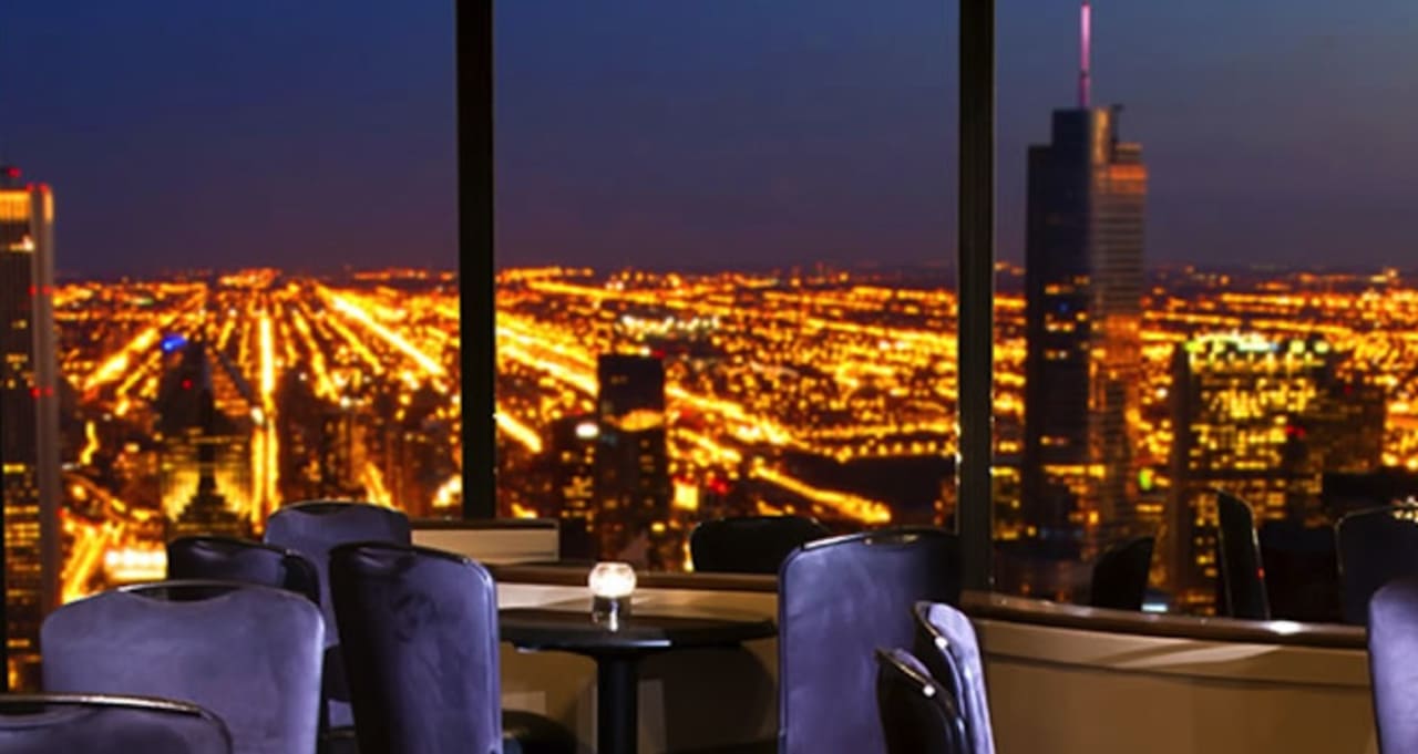 Sears Tower Restaurant 95th Floor | Floor Roma